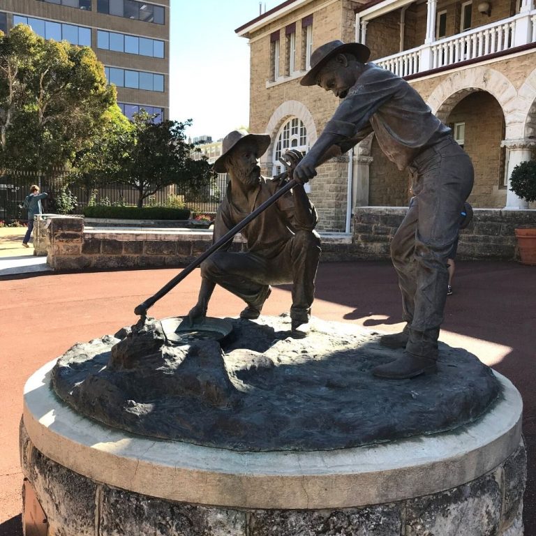 Perth Mint Tour: Things to Know - Turuhi